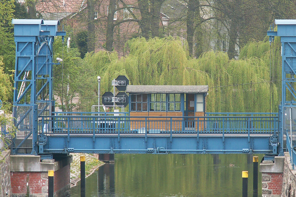 Bridge construction electrical engineering | DriveCon